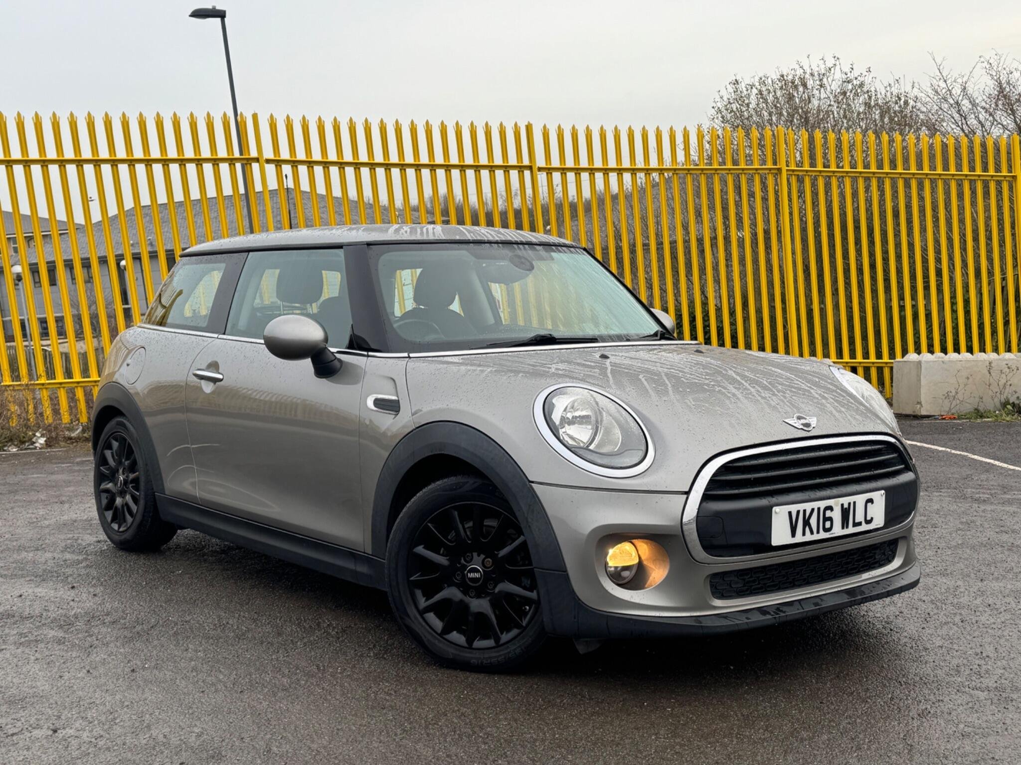 Used 2016 Mini Hatch 1.2 One Euro 6 (s/s) 3dr for sale in Bristol ...