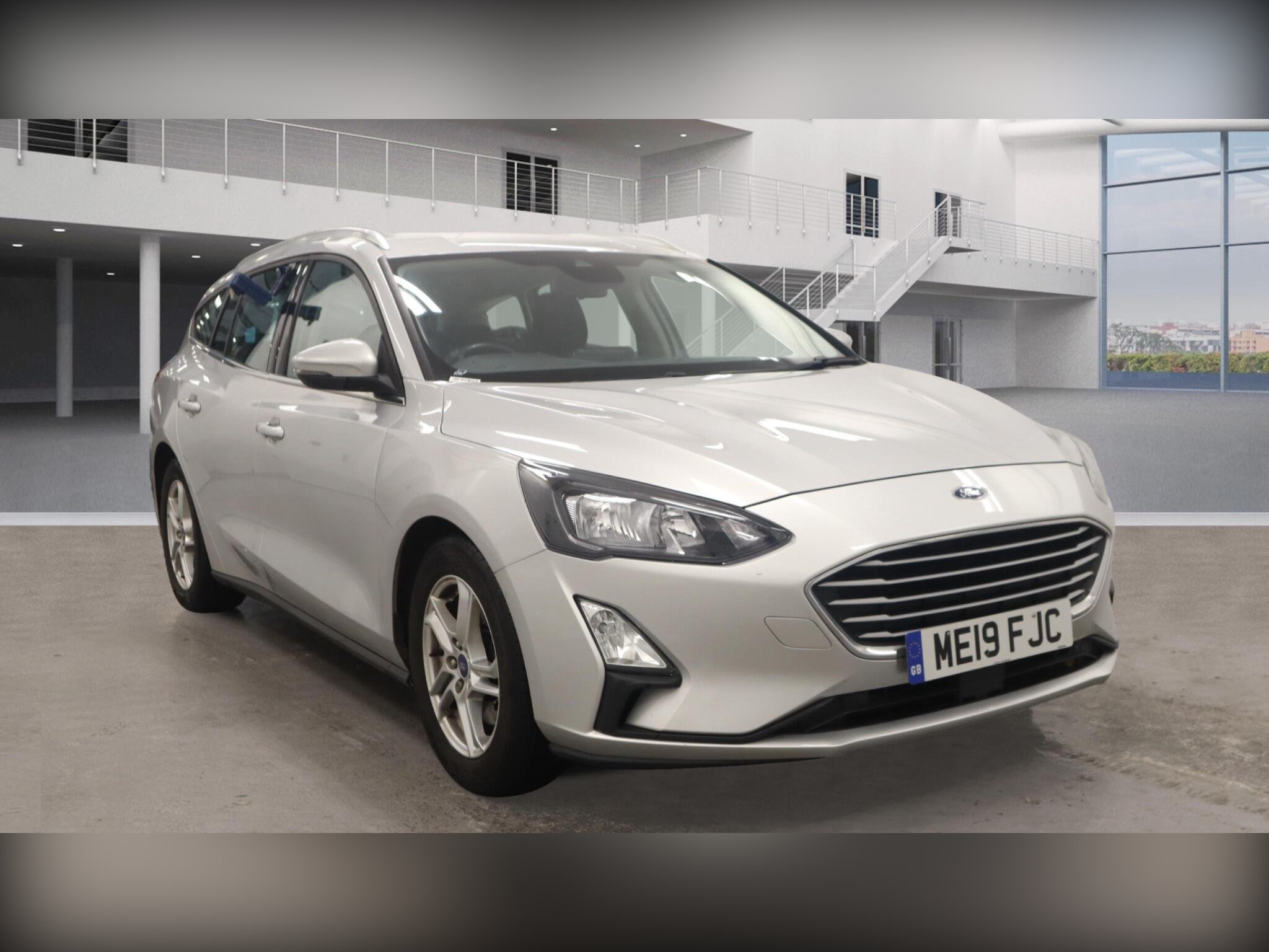 Used 2019 Ford Focus 1.0T EcoBoost Zetec Euro 6 (s/s) 5dr for sale in ...